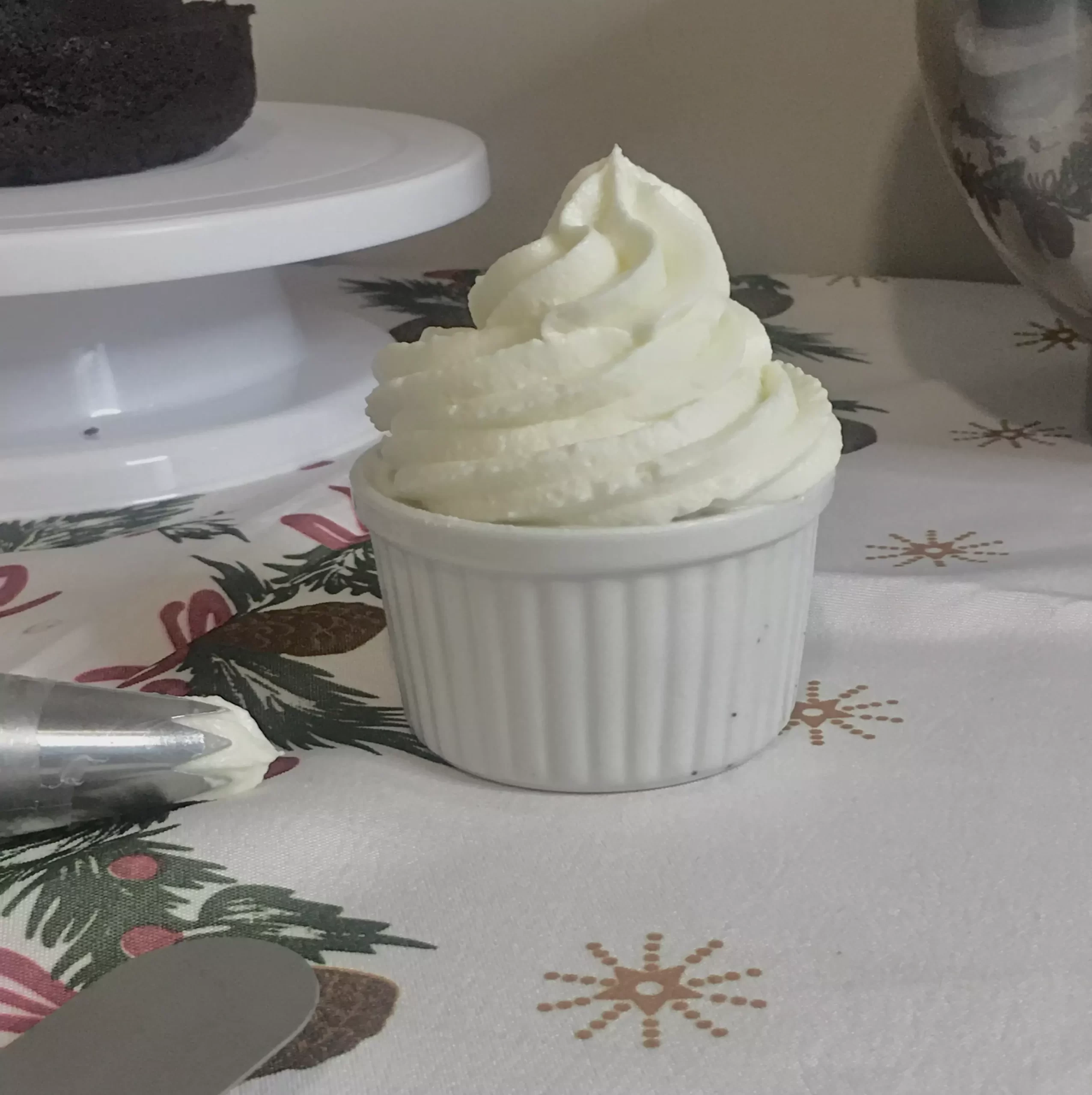 Easy Cream Cheese Frosting Perfect For Cake Decorating. - The Perfect ...